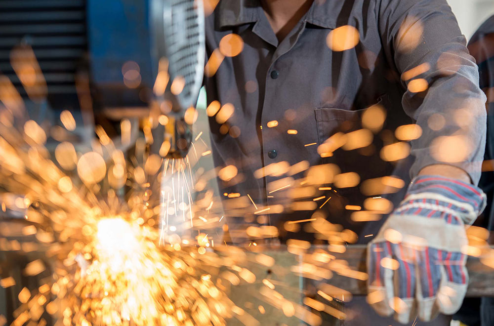Defective Work Equipment Claims - Mooneerams Solicitors Wales