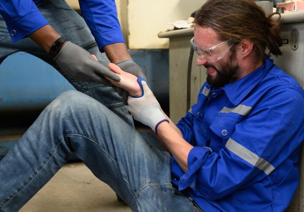 Defective Work Equipment Claims - Mooneerams Solicitors Wales